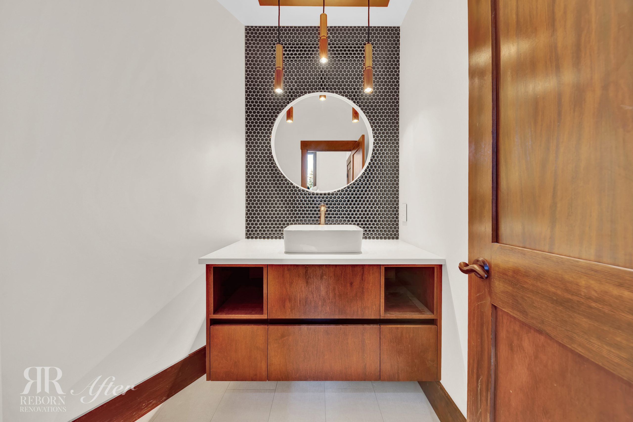 What Is a Half Bath?: A Simple Guide to Bathroom Types